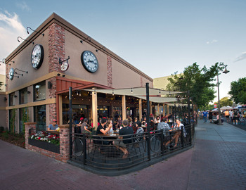 Burgers & Brew | Photos | Dine & Drink | Restaurants | Downtown Chico, CA