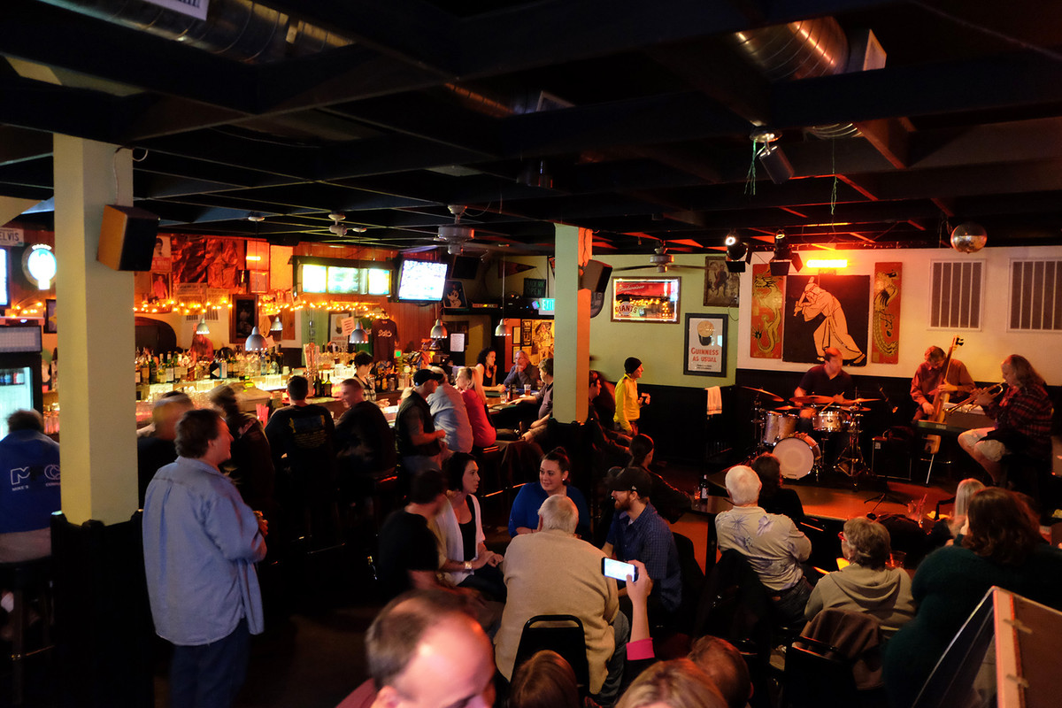Duffy's Tavern | Photos | Dine & Drink | Bars & Nightclubs | Downtown ...
